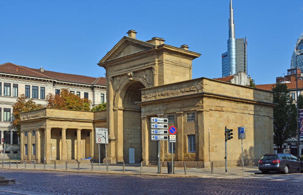 Yeni Kapı, Milano • Konumu, Fotoğrafları ve Hakkındaki Bilgiler ...