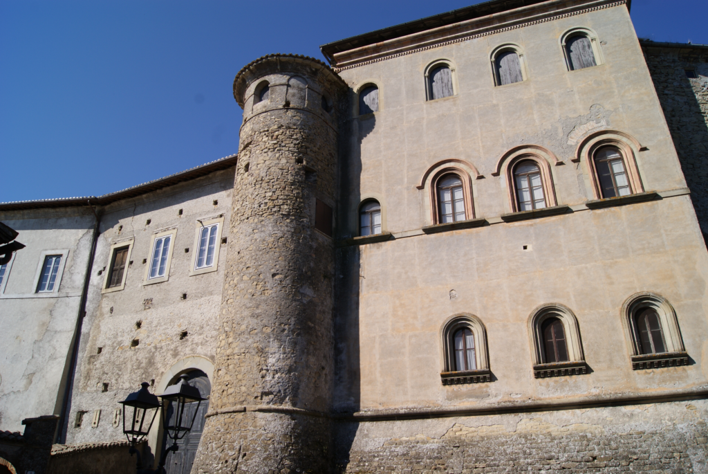 Theodoli Kalesi, San Vito Romano • Konumu, Fotoğrafları ve Hakkındaki ...