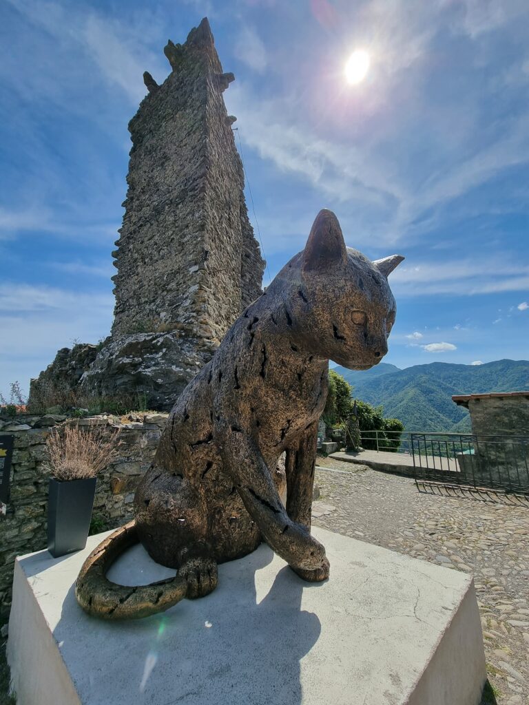 Triora Kalesi • Konumu, Fotoğrafları ve Hakkındaki Bilgiler • Kültür ...