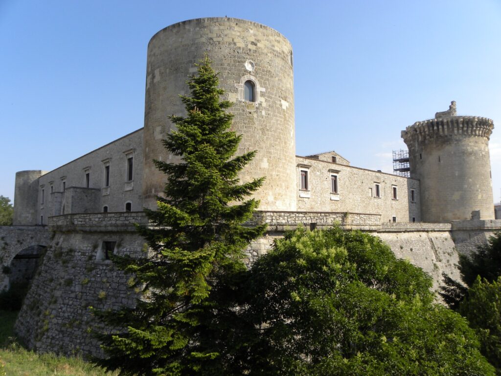Venosa-Castle-Museum • Kültür Envanteri