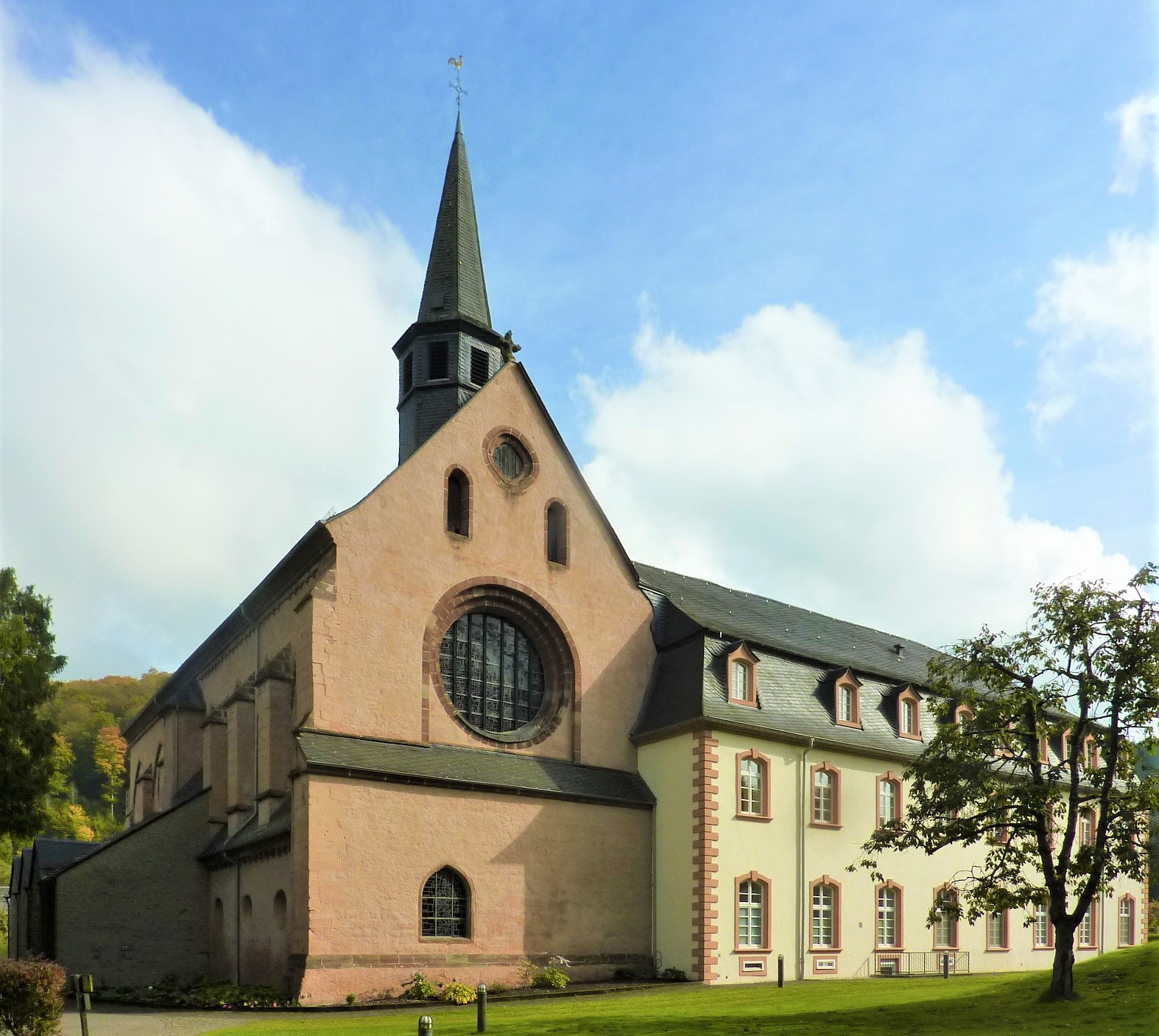 Aziz Thomas An Der Kyll • Konumu, Fotoğrafları ve Hakkındaki Bilgiler ...