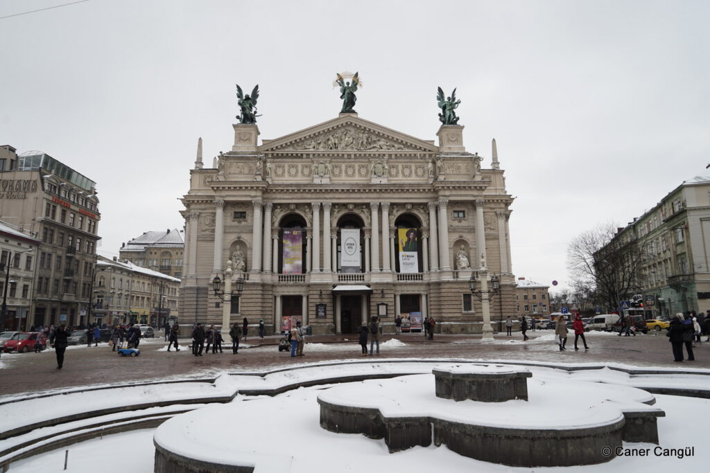 Lviv Opera ve Bale Tiyatrosu • Kültür Envanteri